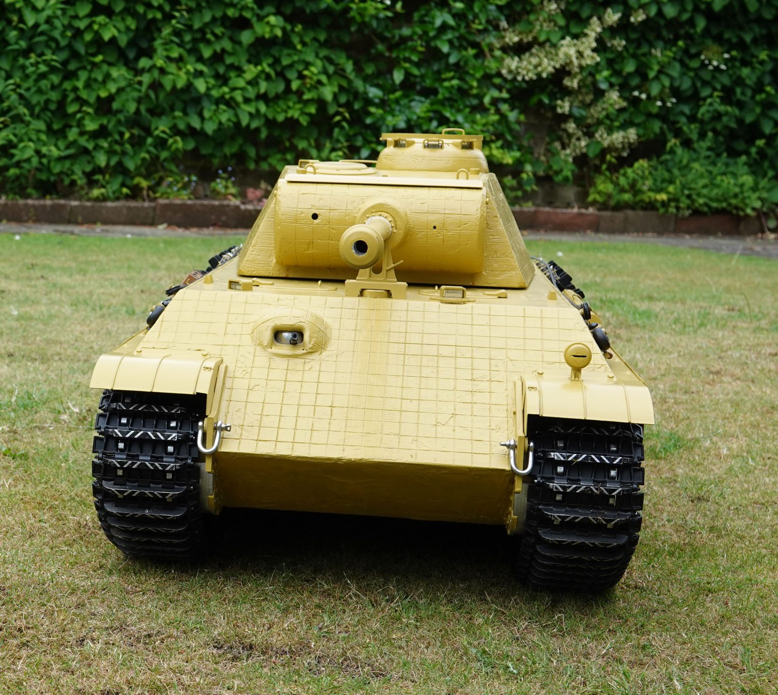 Building a 1/6th scale R/C Panther Ausf G | JSB Model Restorations